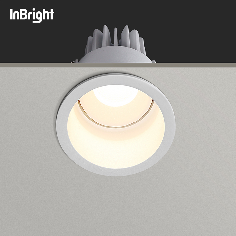 IBSP118CT70—Lens 15°| 24°|38° Reflector 20°| 40°|60° Die-casting ...